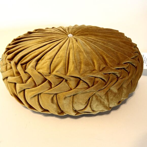 Hobby Lobby | Accents | Vintage Tufted Pintuck Gold Velvet 4 Round ...